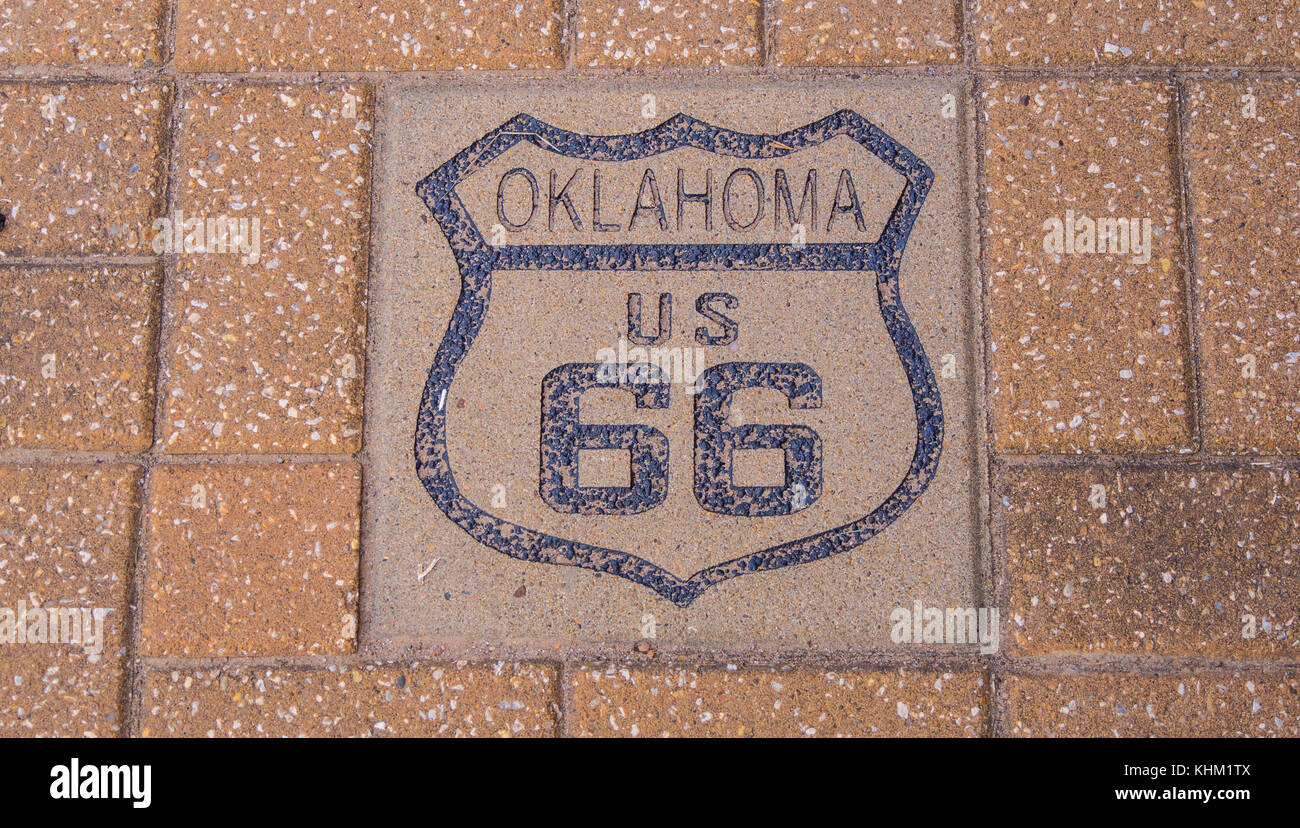 US 66 Route 66 in Oklahoma - STROUD / OKLAHOMA - OCTOBER 24, 2017 Stock ...
