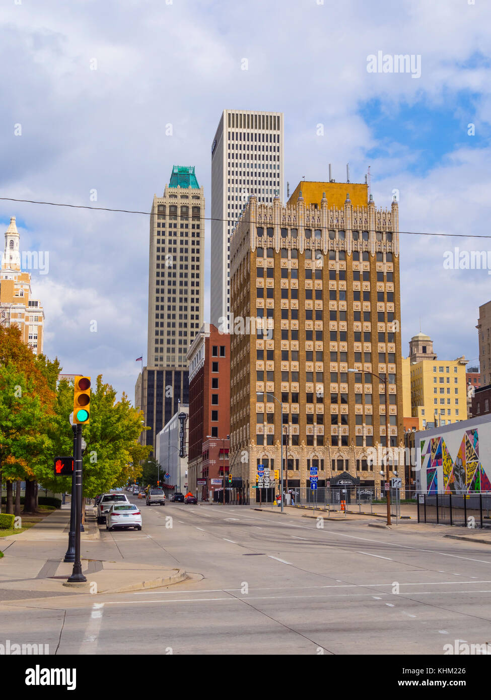 Street view in Tulsa Downtown - TULSA / OKLAHOMA - OCTOBER 17, 2017 ...
