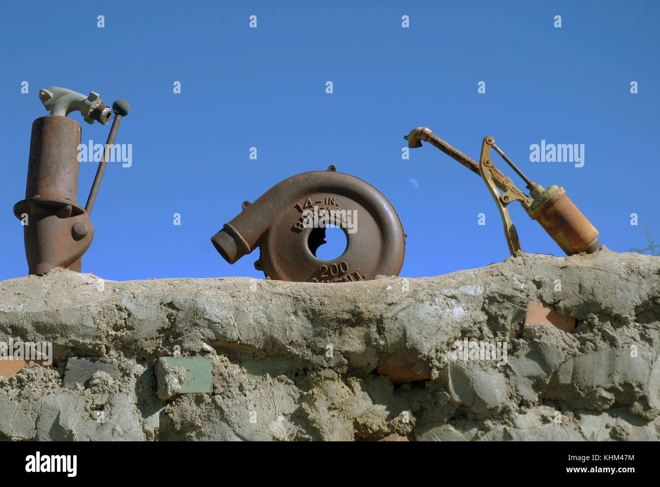 Metal machine parts stuck in Arno’s Wall, Winton, Central Queensland ...