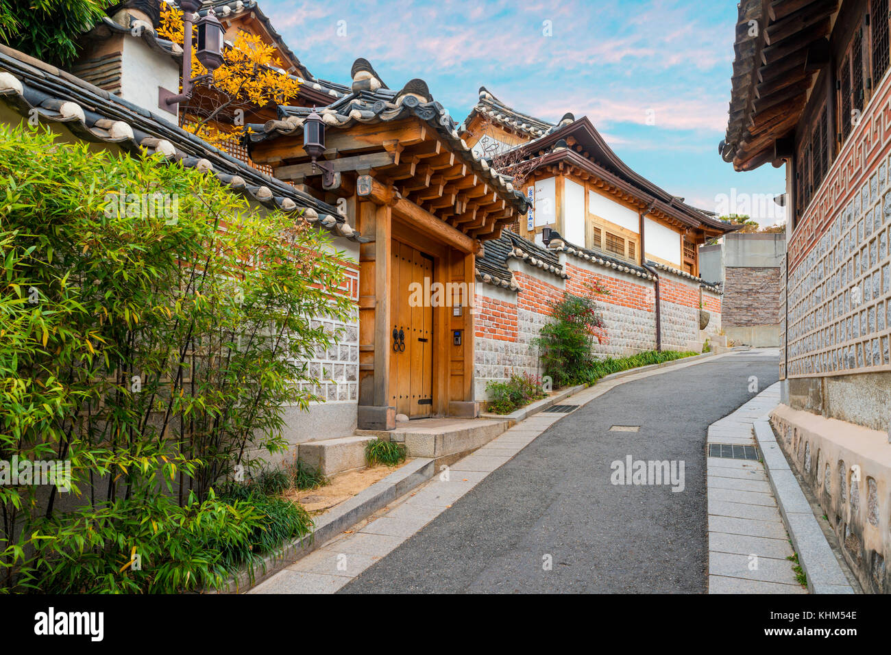Traditional Korean style architecture at Bukchon Hanok Village in Seoul ...