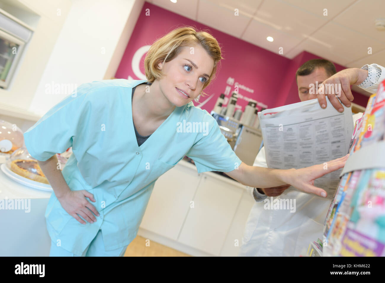 Doctor having a break hi-res stock photography and images - Alamy