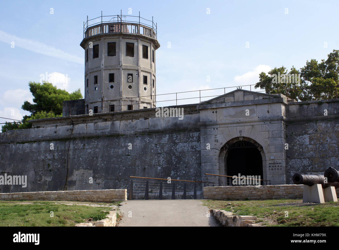 Old gortress in Pula, Croatia Stock Photo - Alamy