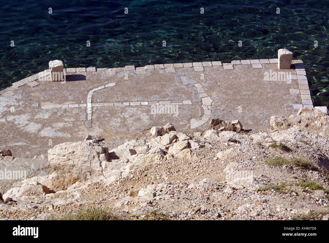 Anchor on the pier, Croatia Stock Photo - Alamy