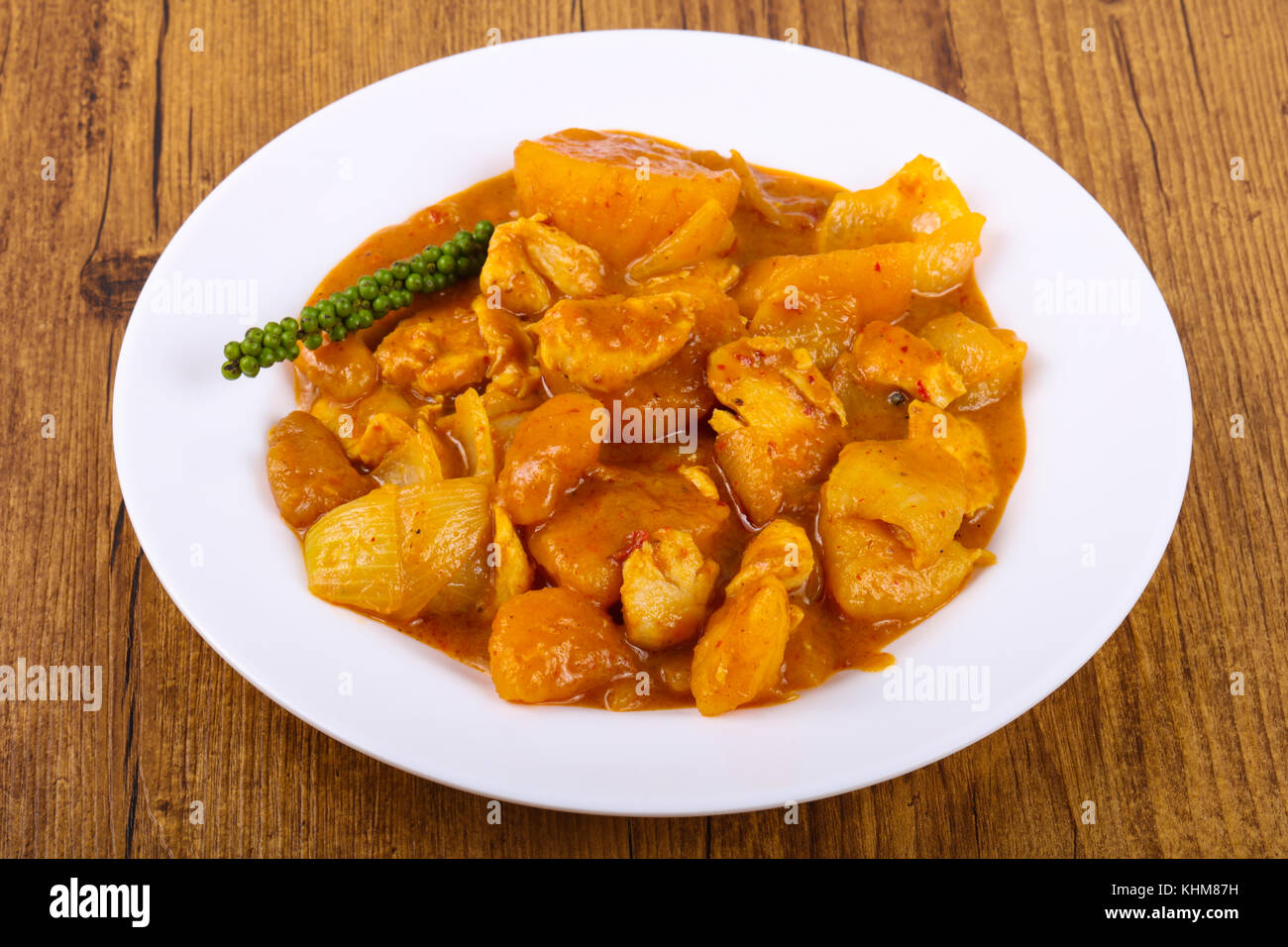 Thai traditional penang curry with chicken and spices Stock Photo - Alamy