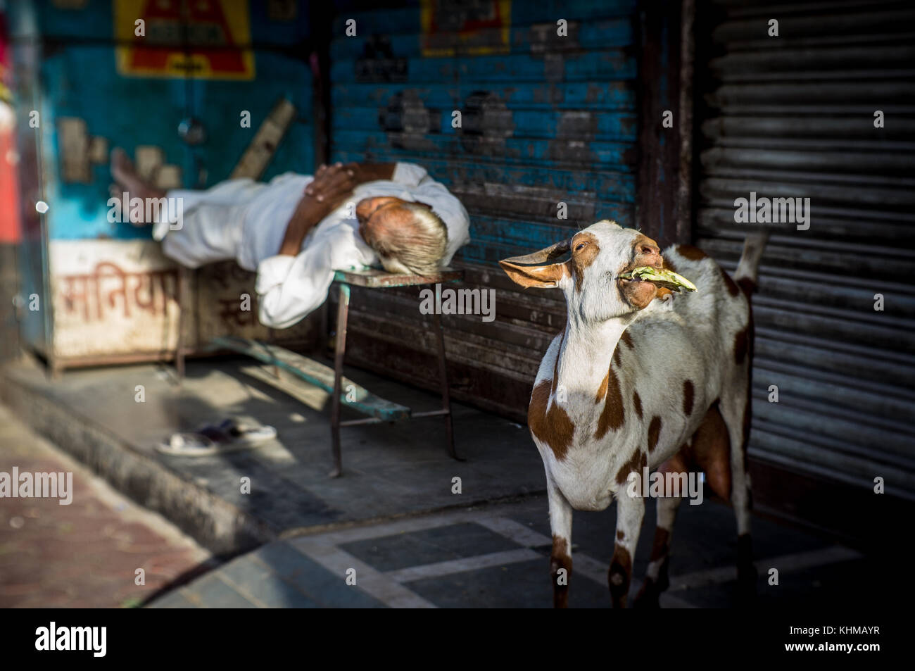 India funny man hi-res stock photography and images - Alamy