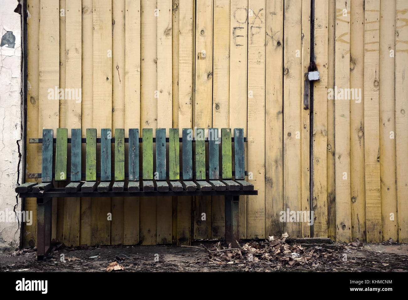 Old wooden bench Stock Photo - Alamy