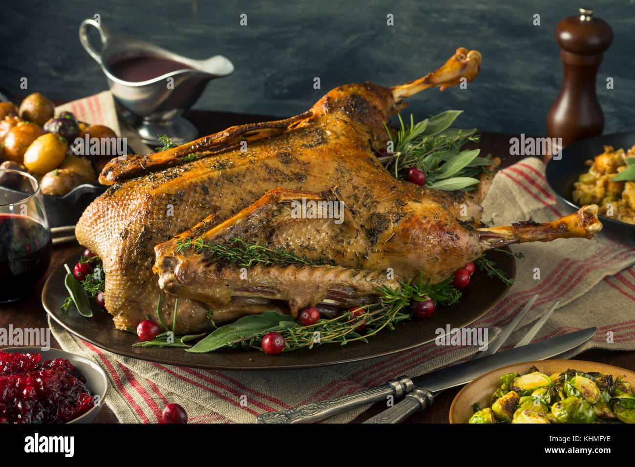Cooked goose hi-res stock photography and images - Alamy
