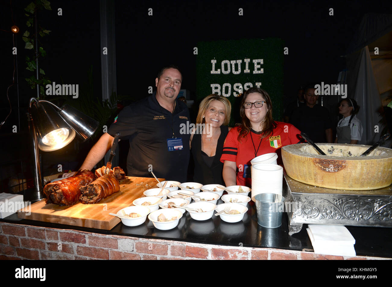 MIAMI BEACH, FL - FEBRUARY 25: Leading ladies Valerie Bertinelli and ...