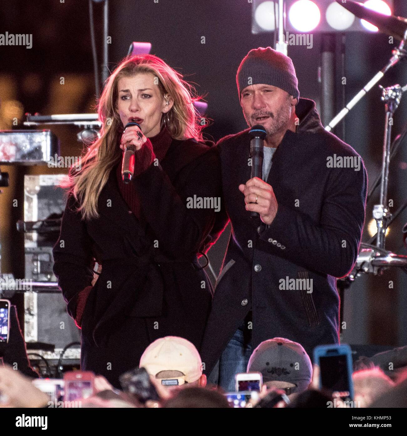 New York, NY, USA. 17th Nov, 2017. Tim McGraw, Faith Hill on stage for ...