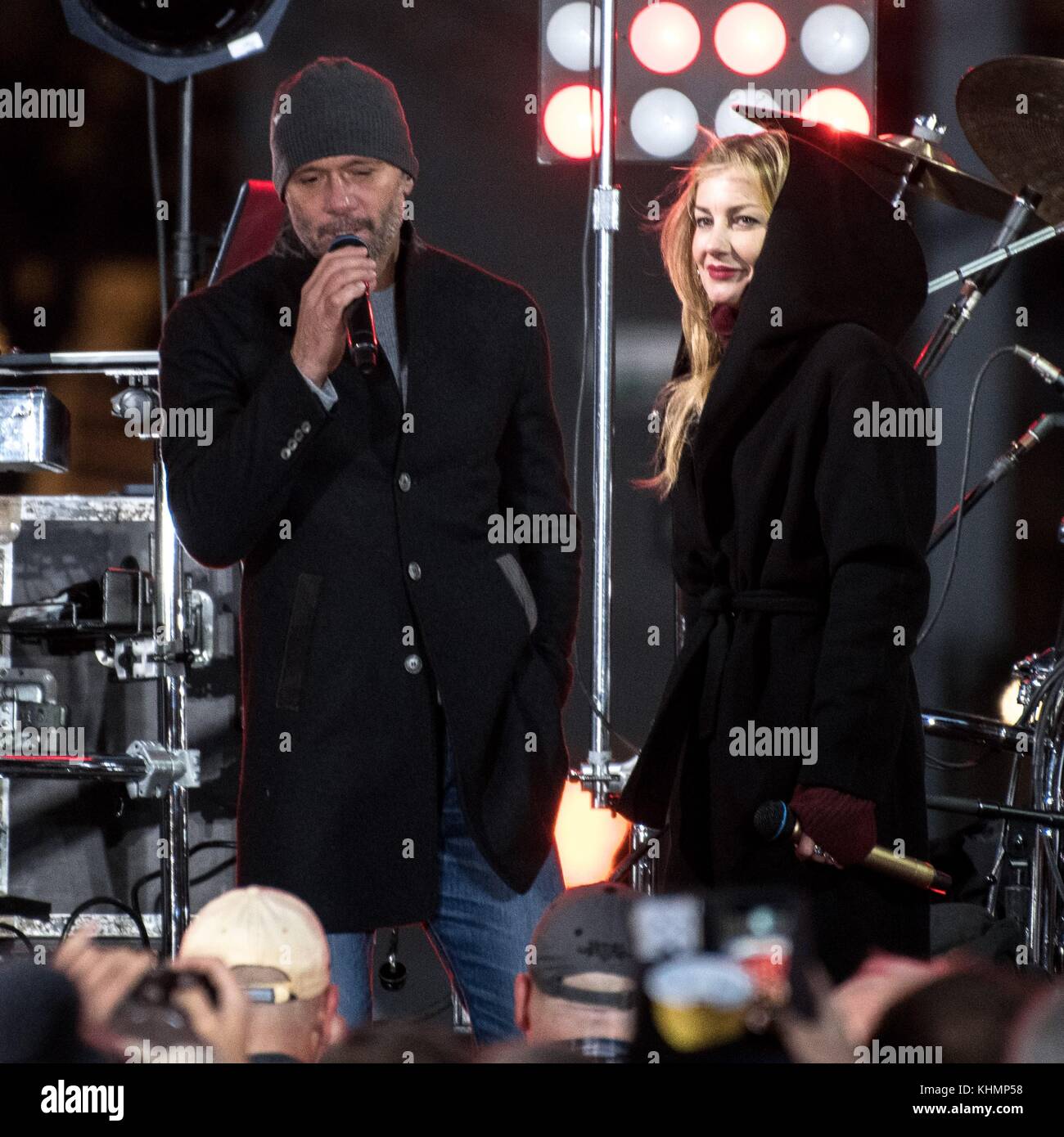 New York, NY, USA. 17th Nov, 2017. Tim McGraw, Faith Hill on stage for ...