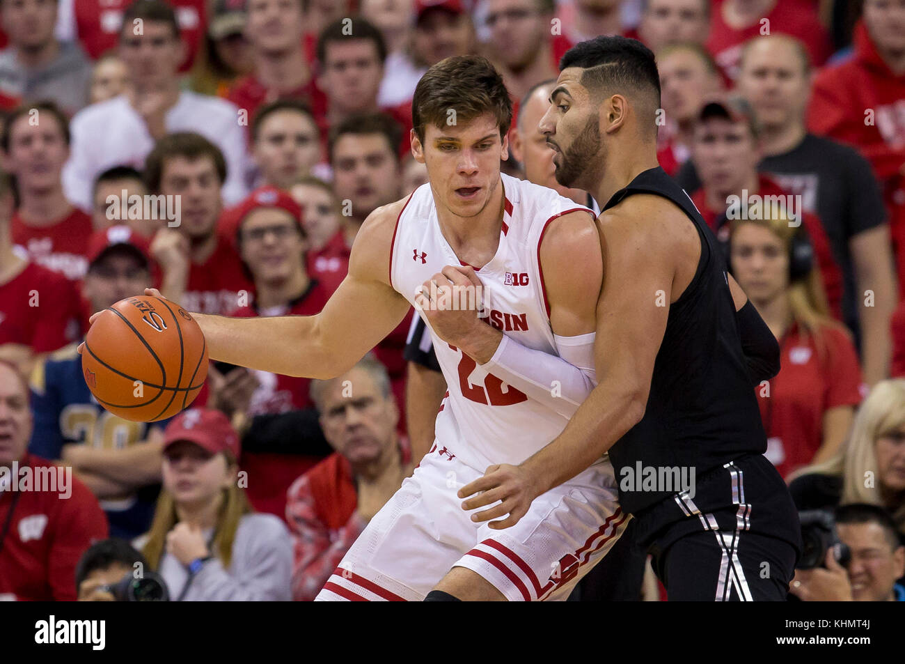 Madison, WI, USA. 16th Nov, 2017. Wisconsin Badgers forward Ethan Happ ...