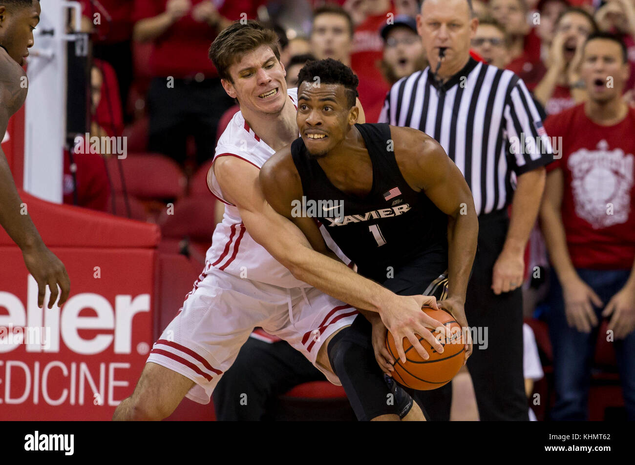Madison, WI, USA. 16th Nov, 2017. Wisconsin Badgers forward Ethan Happ ...