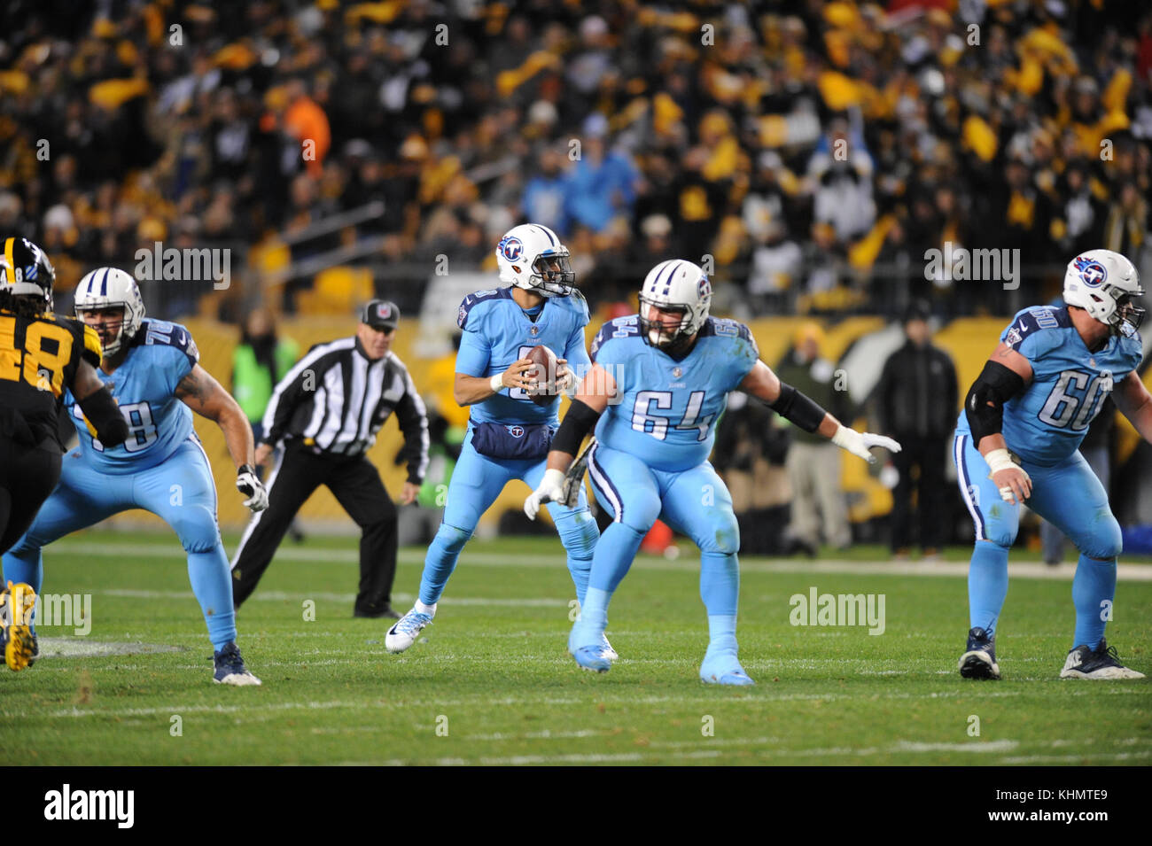 Nov 16th, 2017: Titans Marcus Mariota #8 during the Tennessee Titans vs ...