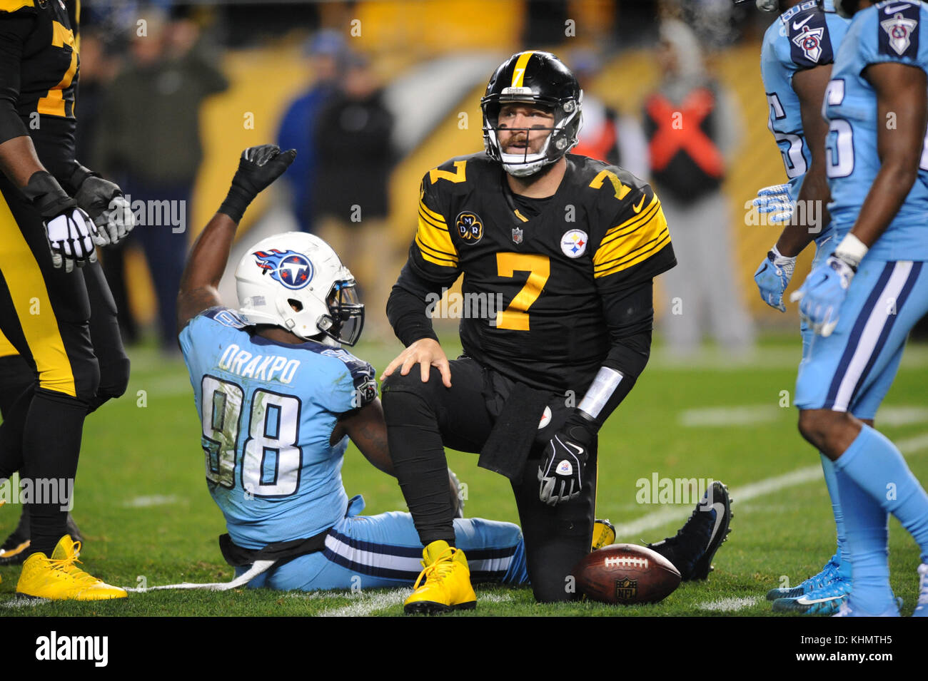 Pittsburgh, PA, USA. 16th Nov, 2017. Steelers Ben Roethlisberger #7 ...