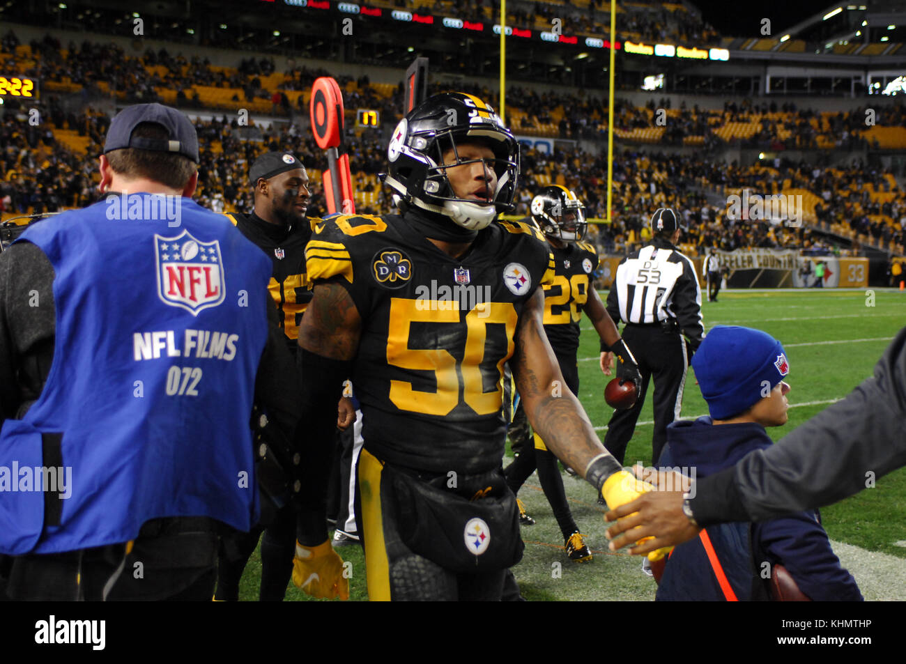 Pittsburgh, PA, USA. 16th Nov, 2017. Steelers Ryan Shazier #50 during the Tennessee Titans vs ...