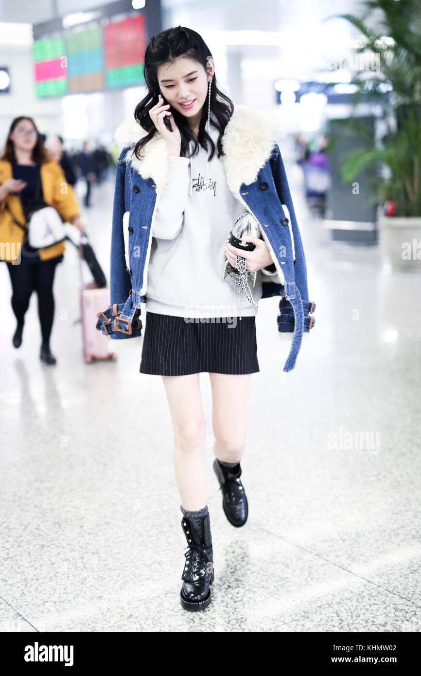 Givenchys hi-res stock photography and images - Alamy