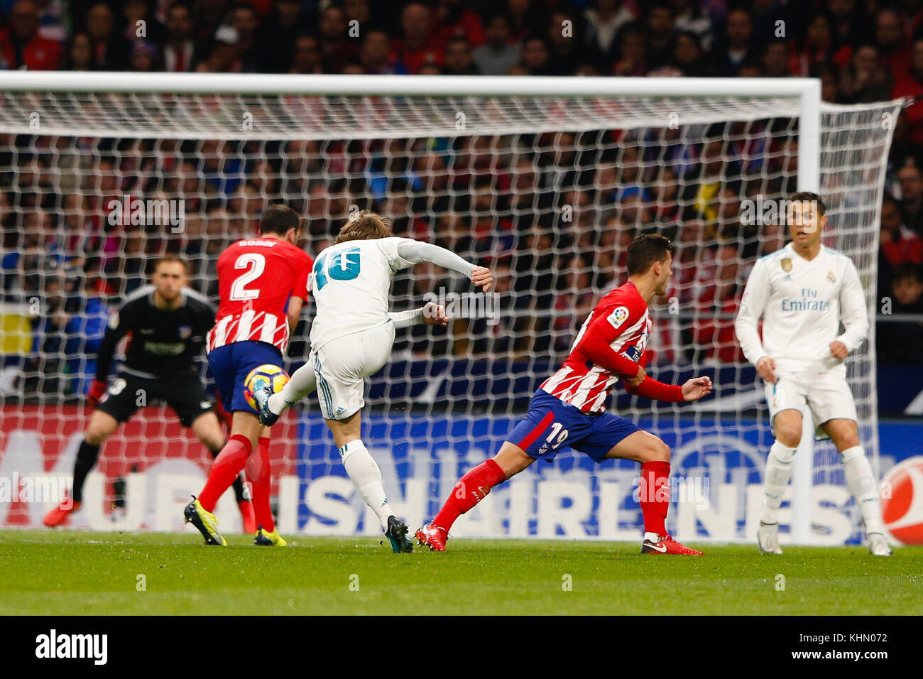 Luka modric real madrid in hi-res stock photography and images - Alamy