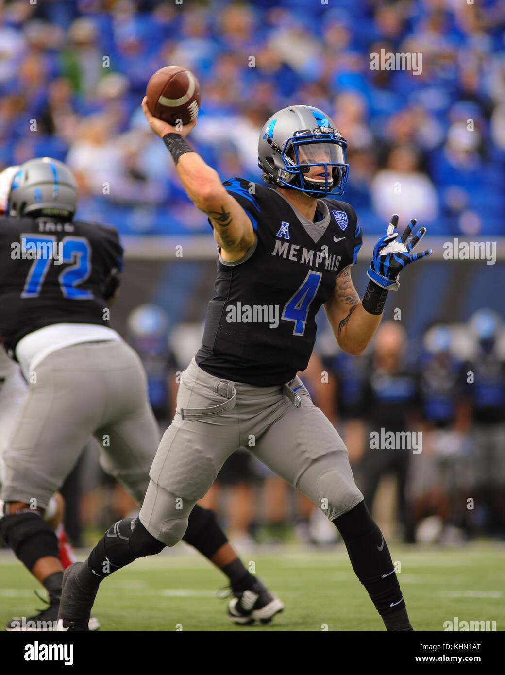 The Half. 18th Nov, 2017. TN, USA; Memphis Tigers QB, RILEY FERGUSON (4 ...