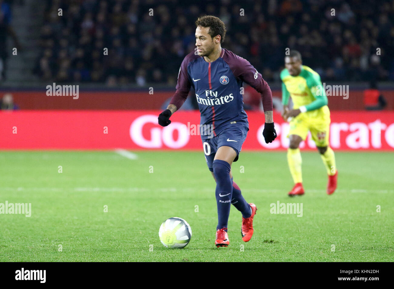 Paris, France. 18th Nov, 2017. Neymar Jr. in action during the French ...