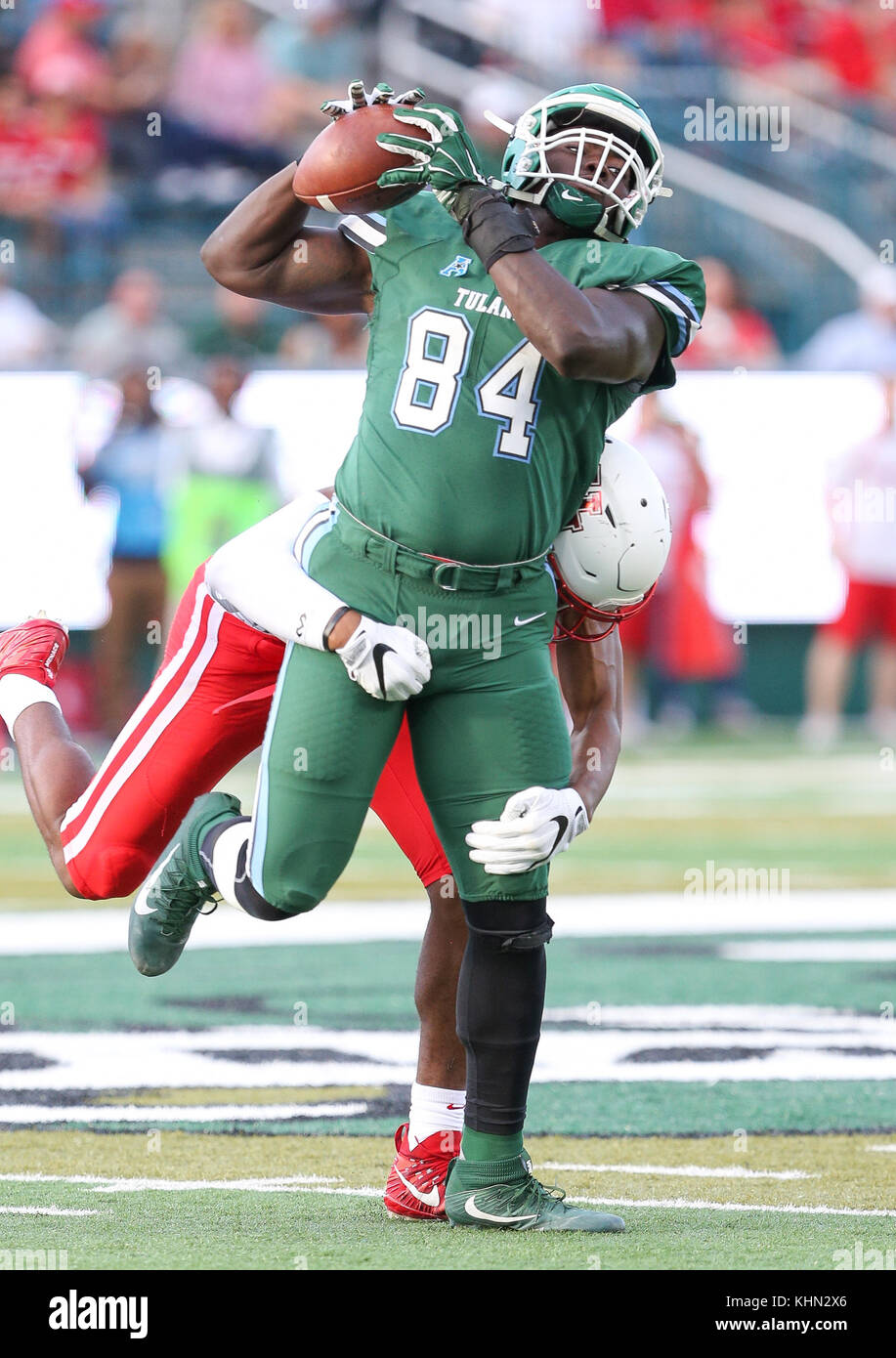New Orleans, LA, USA. 18th Nov, 2017. Tulane's Charles Jones II #84 ...