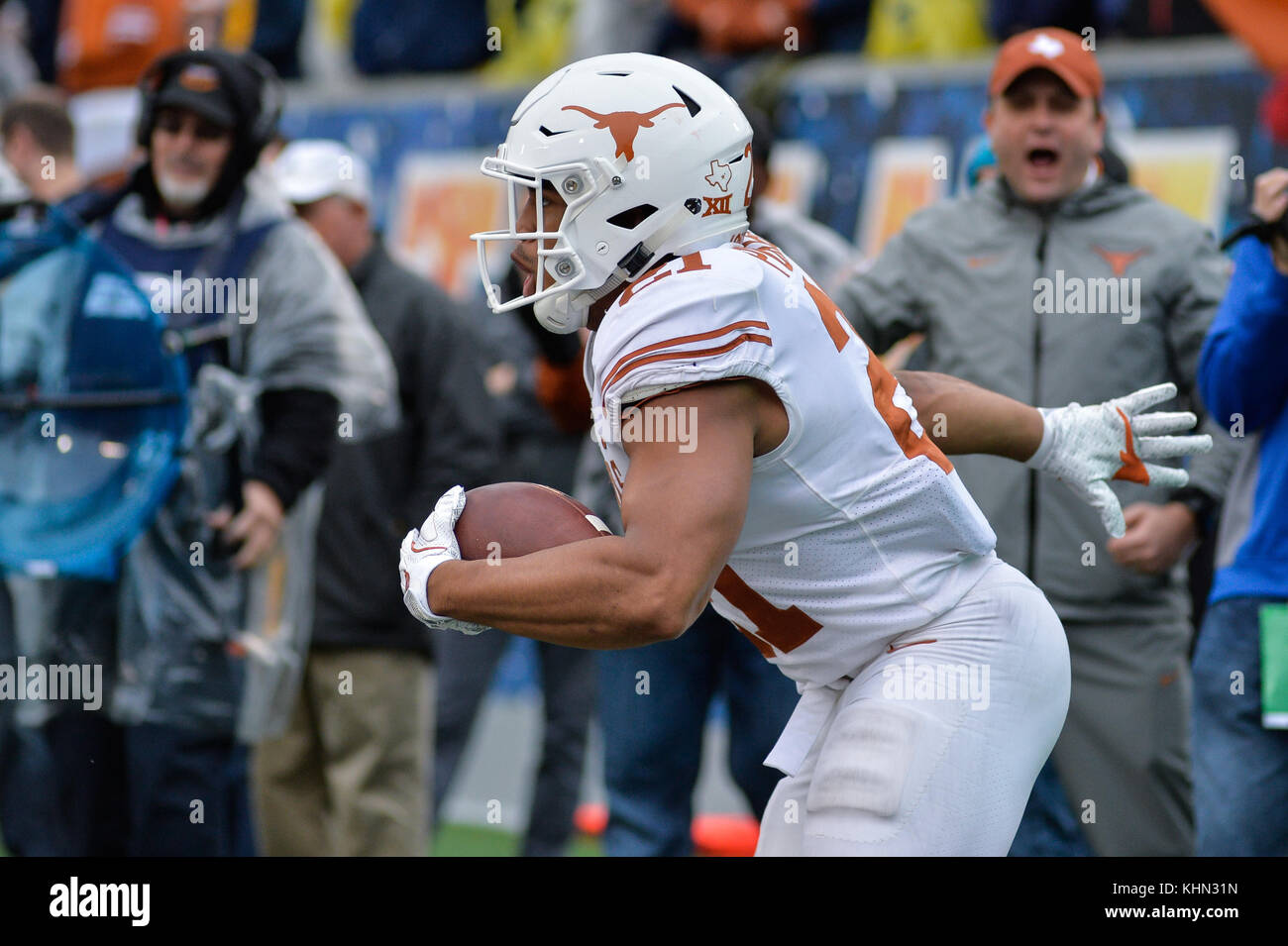 Morgantown, West Virginia, USA. 18th Nov, 2017. Running Back KYLE ...