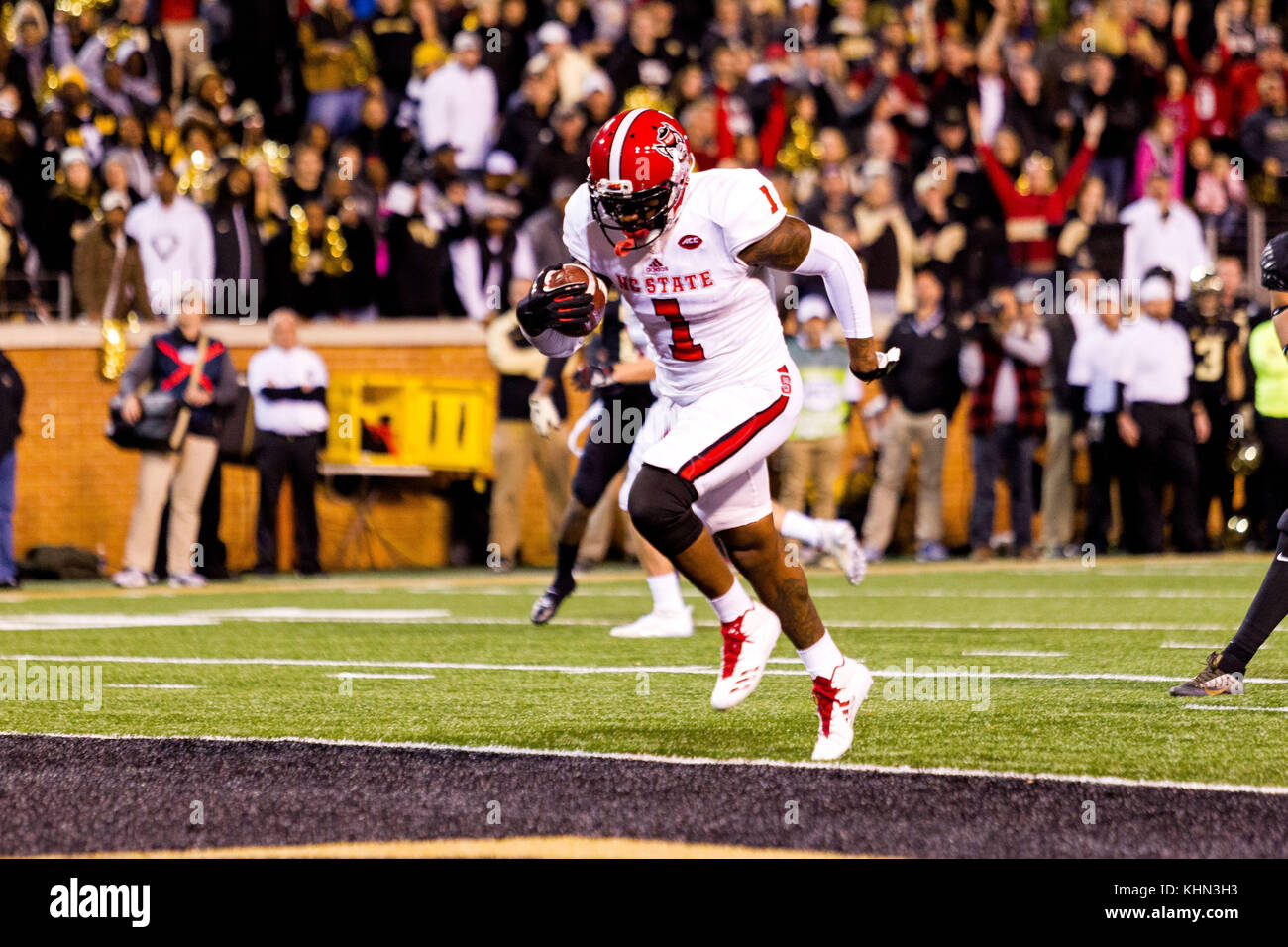 Winston-Salem, NC, USA. 18th Nov, 2017. Jaylen Samuels (1) of the North ...