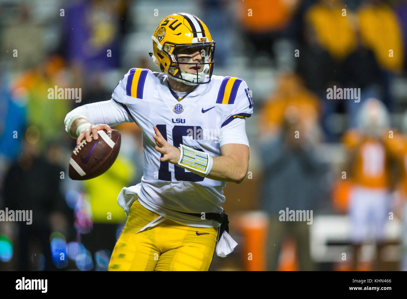 November 18, 2017: Danny Etling #16 of the LSU Tigers prepares to throw ...