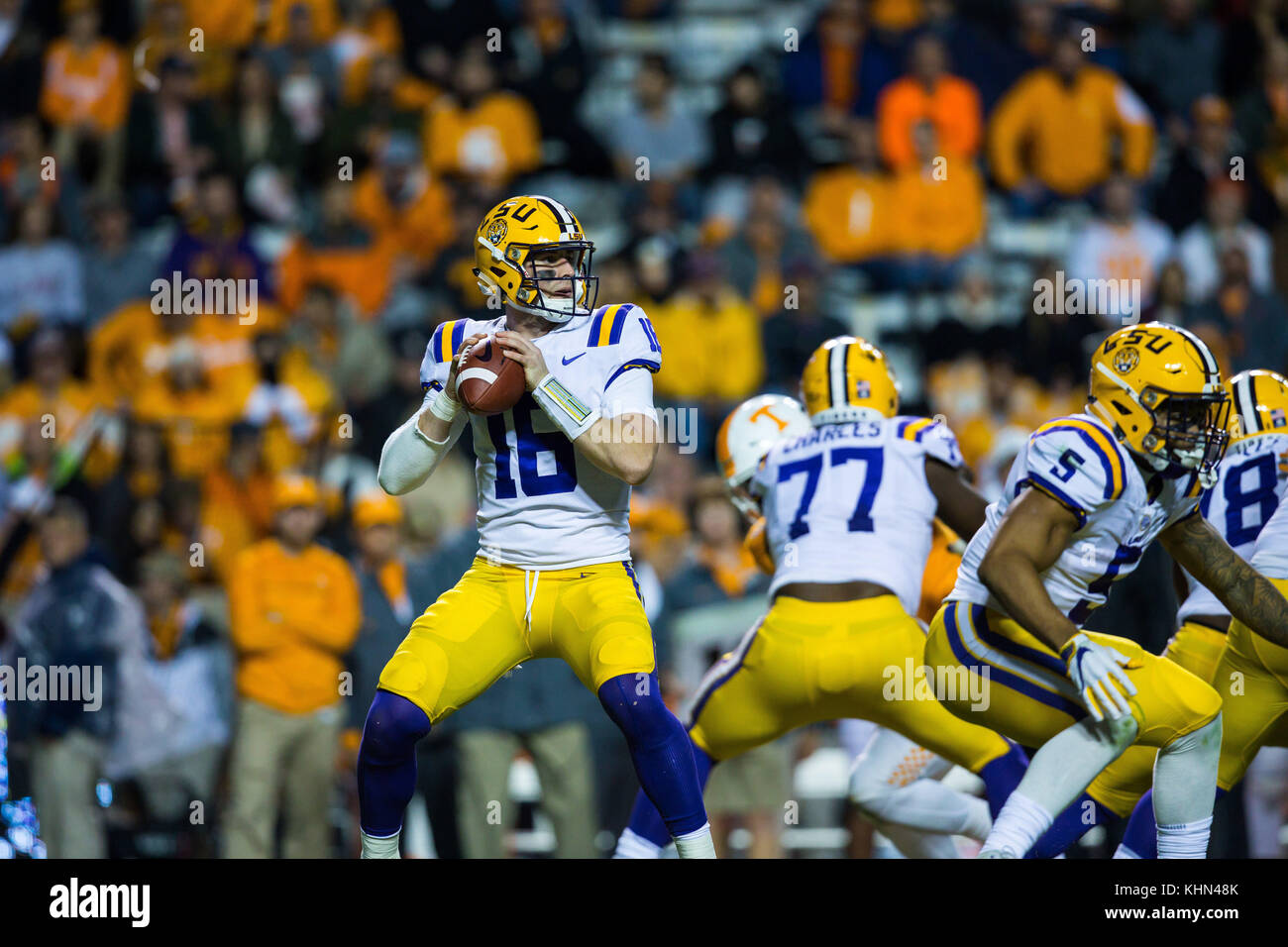 November 18, 2017: Danny Etling #16 of the LSU Tigers prepares to throw ...
