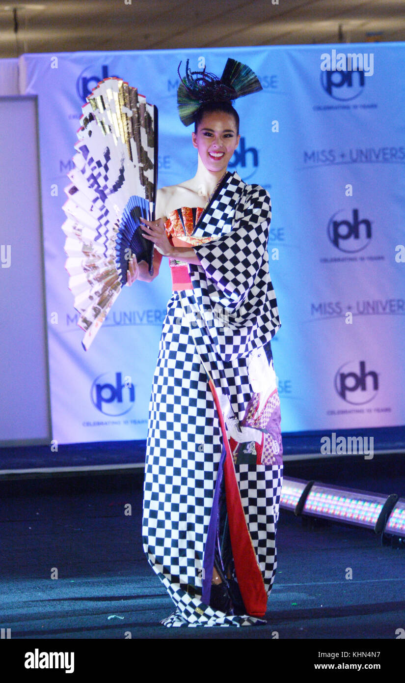 Momoko abe hi-res stock photography and images - Alamy