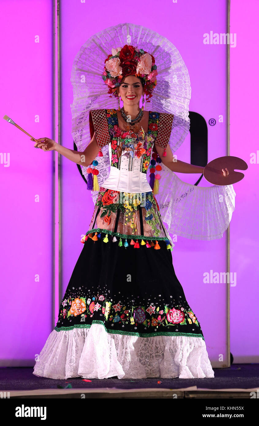 Denisse hi-res stock photography and images - Alamy