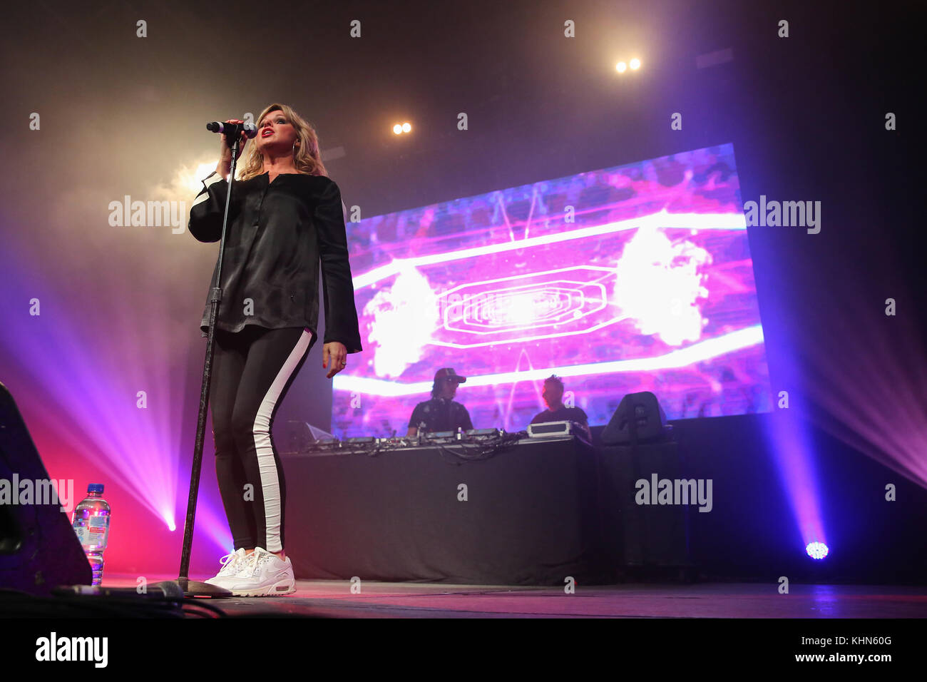 Sydney, NSW, Australia. 18th Nov, 2017. Swedish dance artist Pandora ...