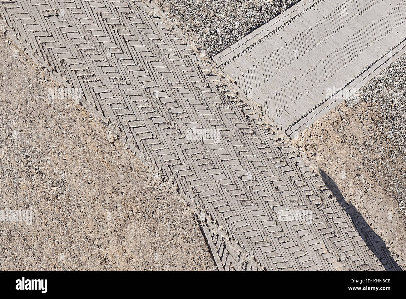 Crossing paths hi-res stock photography and images - Alamy