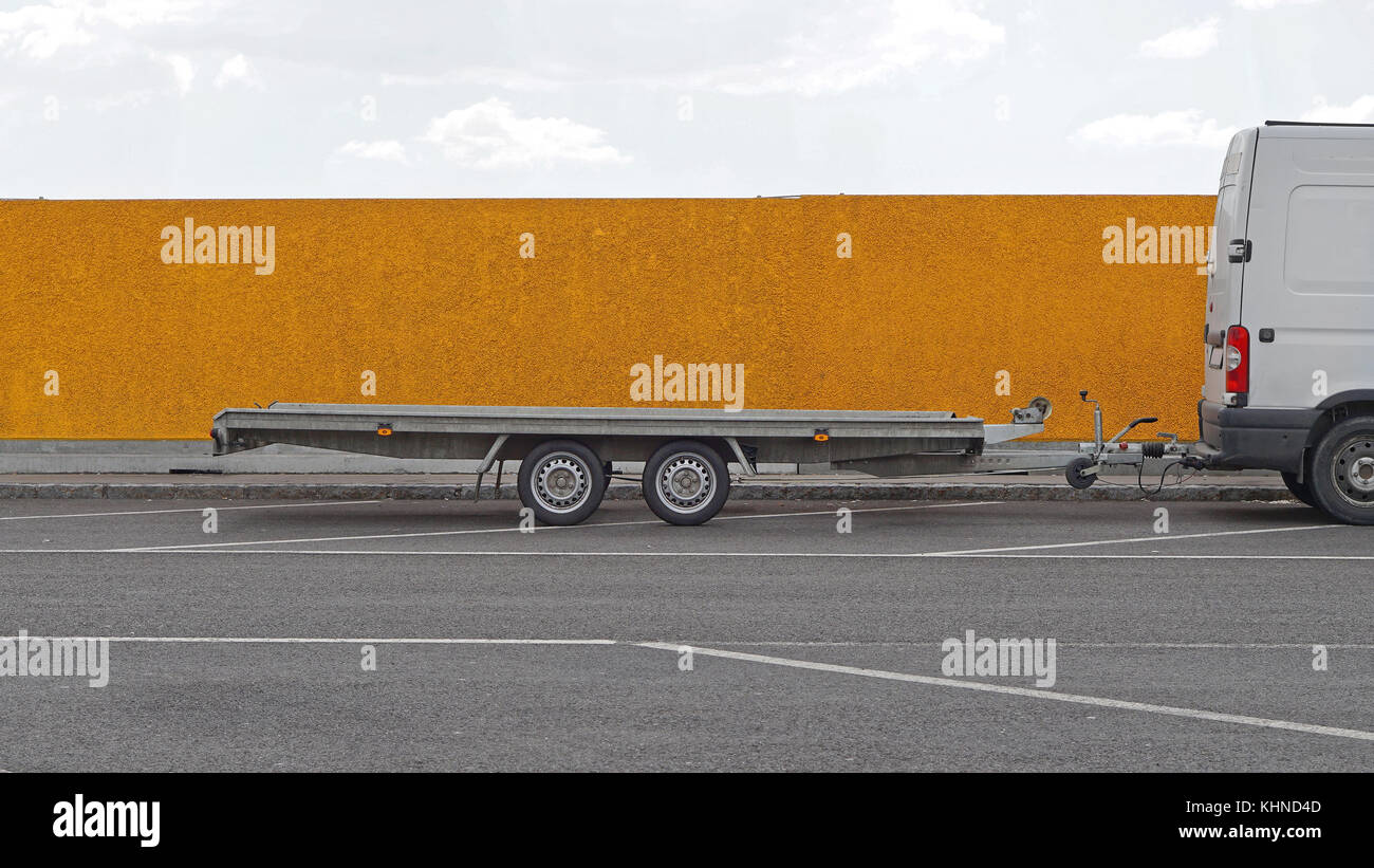 Long trailer hi-res stock photography and images - Alamy