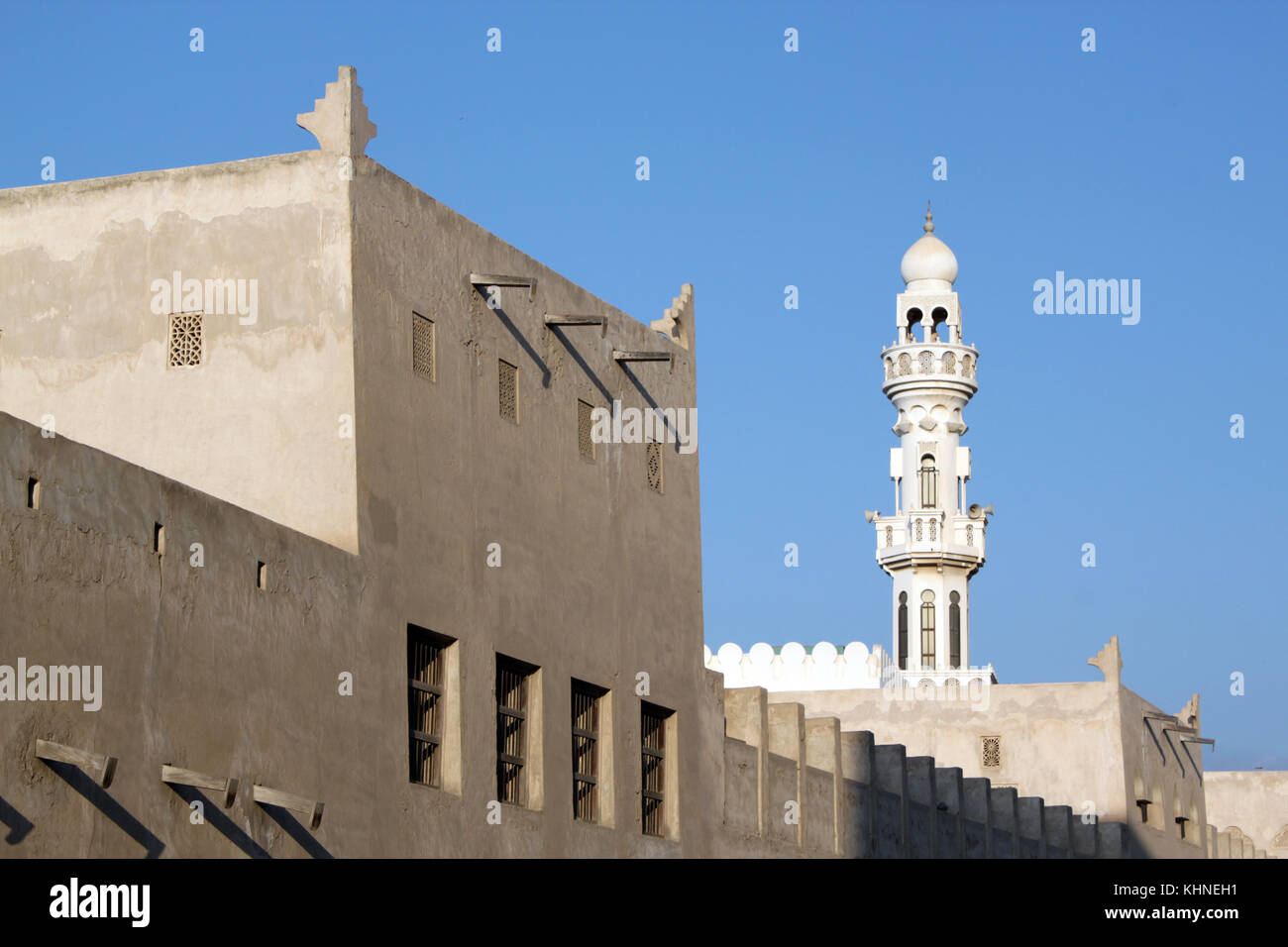 Bahrain minaret dome hi-res stock photography and images - Alamy