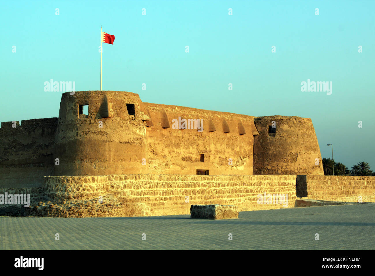 Bahrain fort sunset hi-res stock photography and images - Alamy