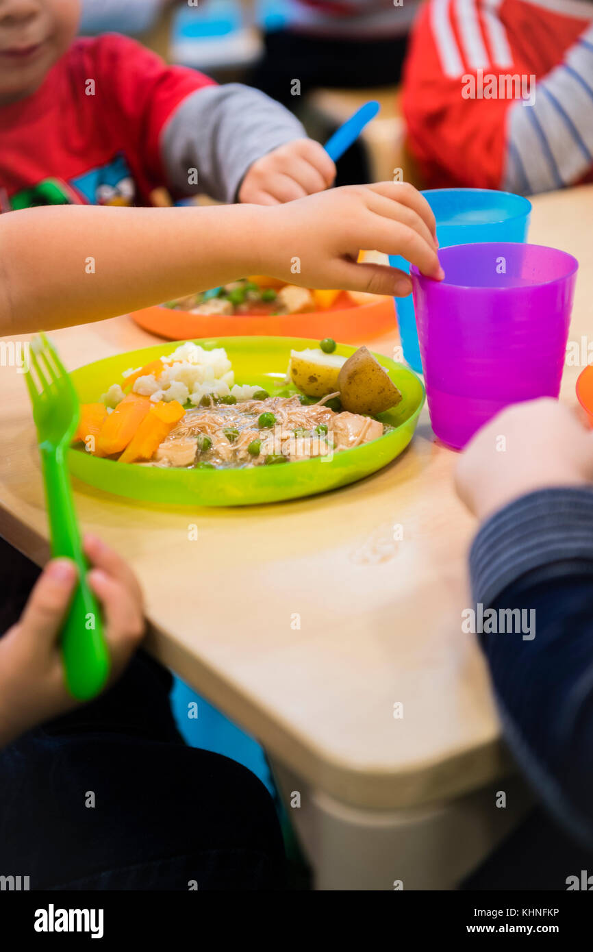 Children School Lunch Dinner Uk High Resolution Stock Photography and ...