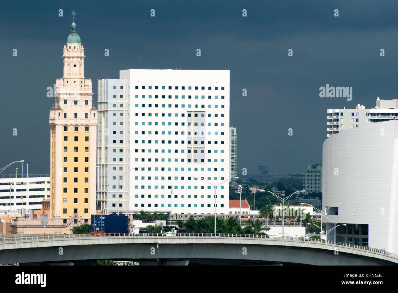 Port Boulevard bridge leading to Miami downtown (Florida Stock Photo ...