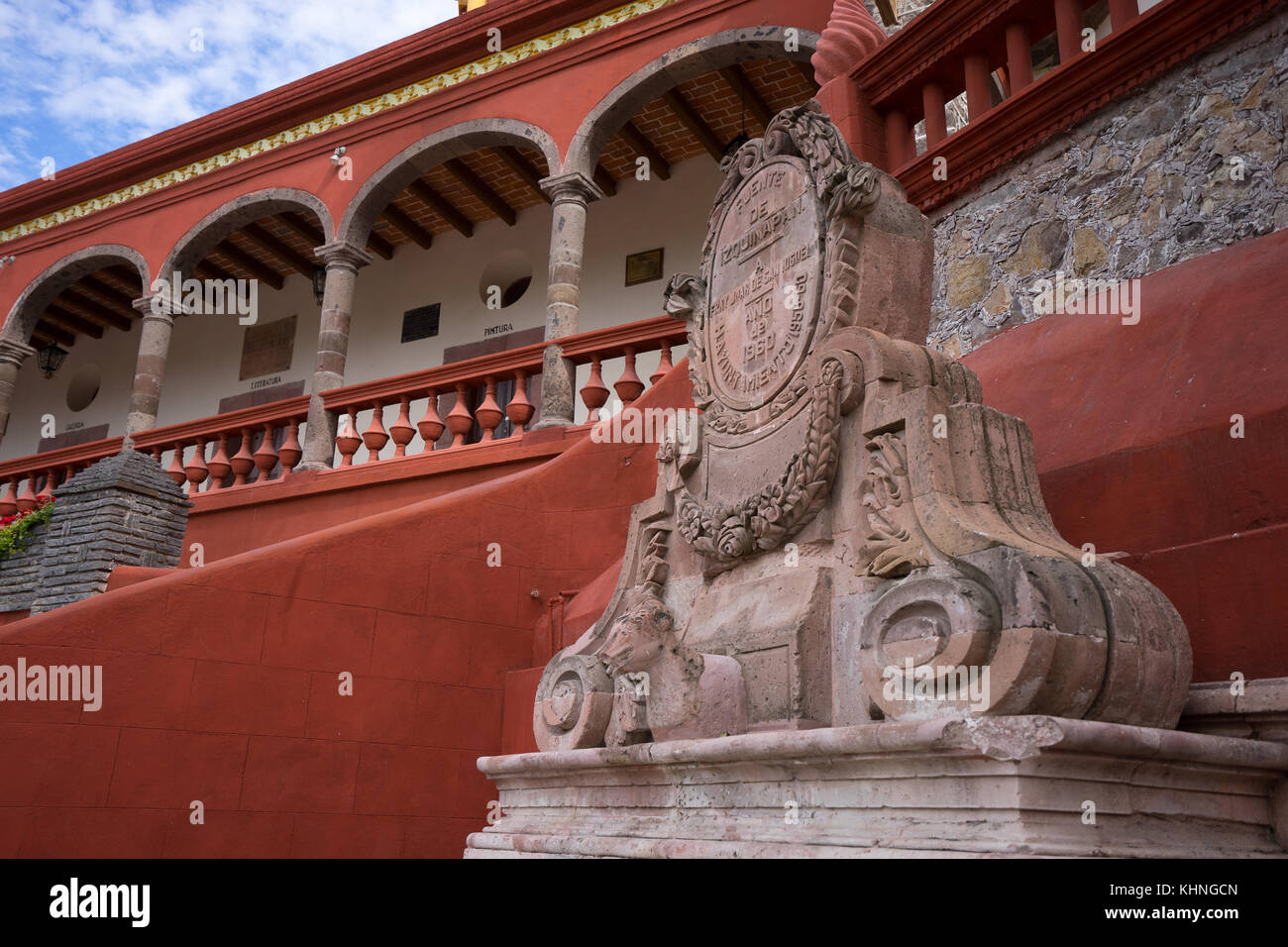 Colonial building mexico hi-res stock photography and images - Alamy