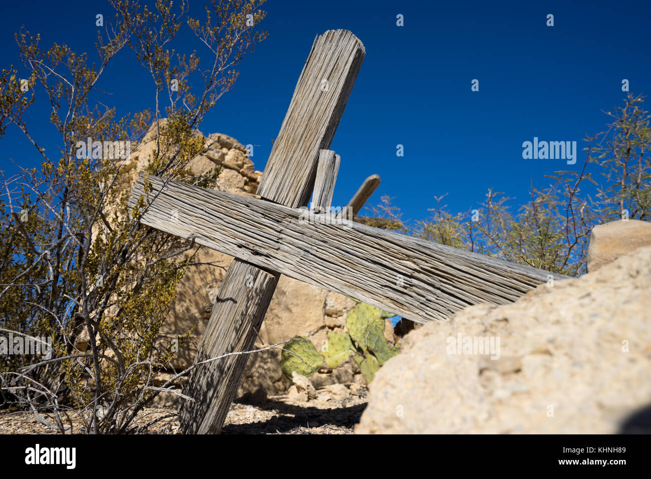 Vcracked hi-res stock photography and images - Alamy