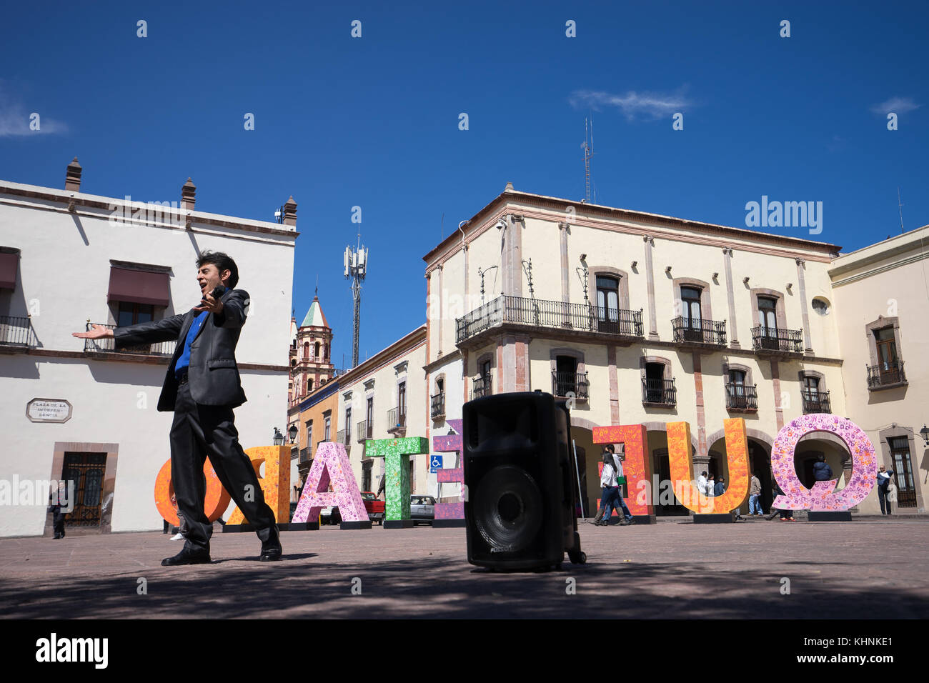 Male opera singer hi-res stock photography and images - Alamy