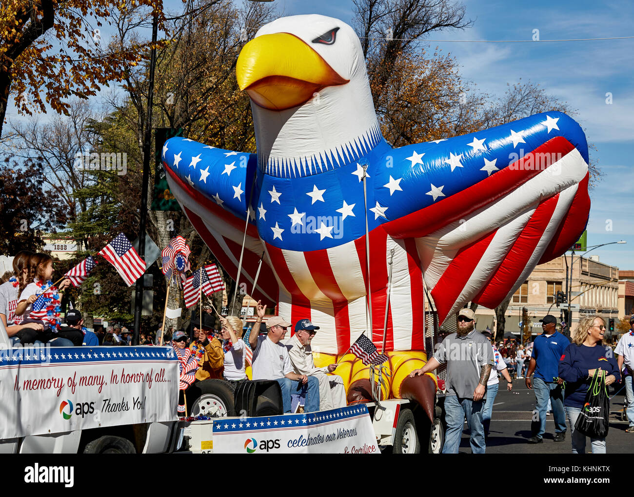Patriotic float children american flag hi-res stock photography and ...