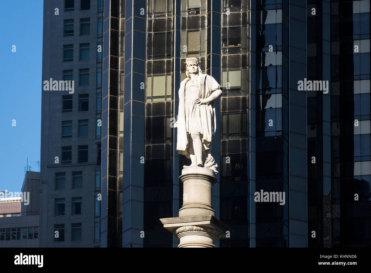 Christopher columbus circle statue hi-res stock photography and images ...
