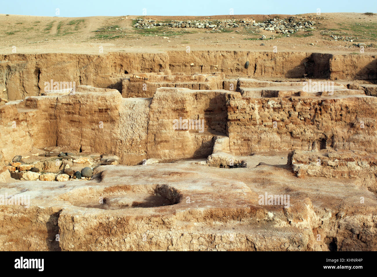 Ruins of ancient city Ebla in Syria Stock Photo - Alamy