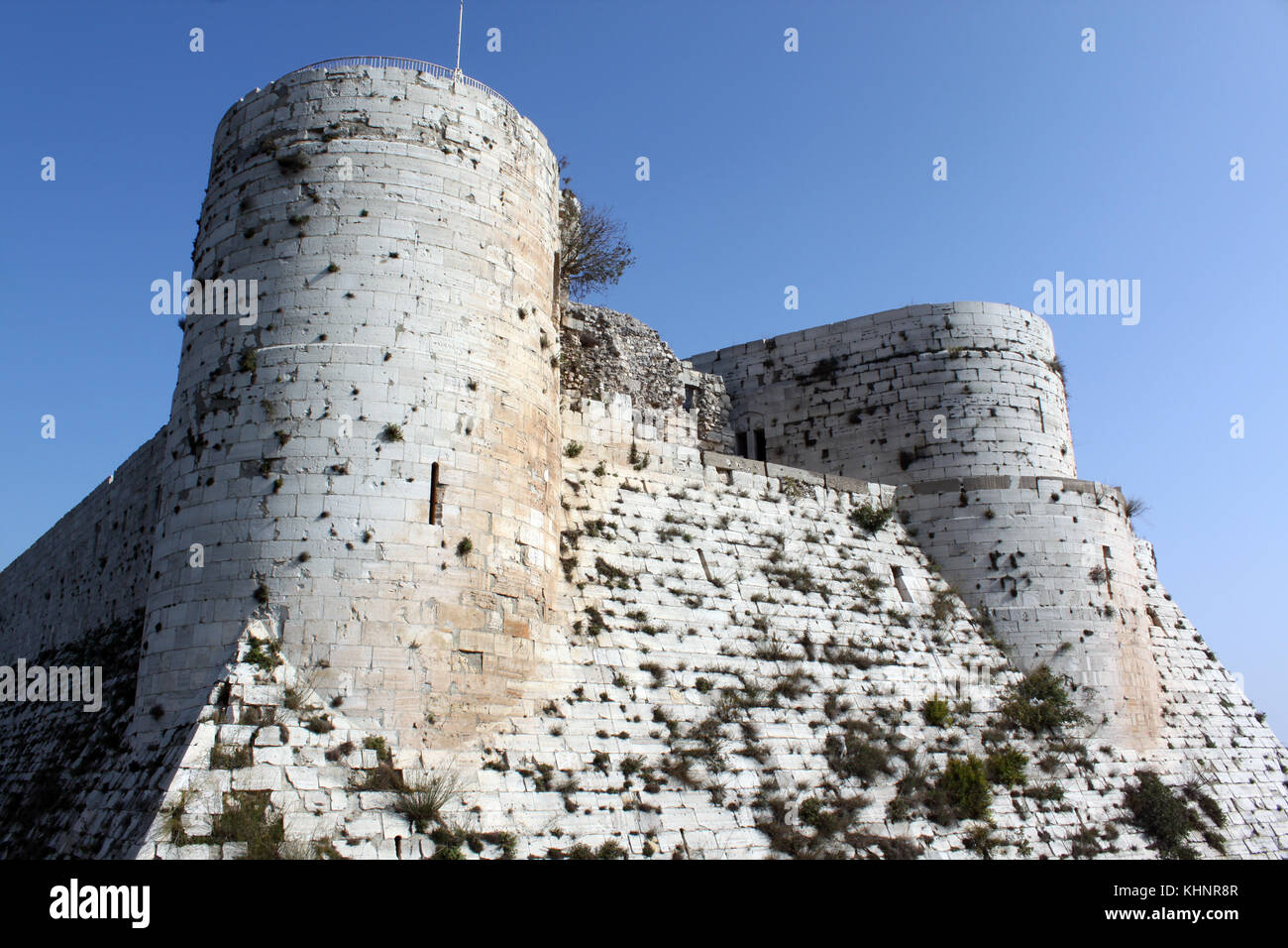 Ruins of castle Krak de Chevalier in Syria Stock Photo - Alamy