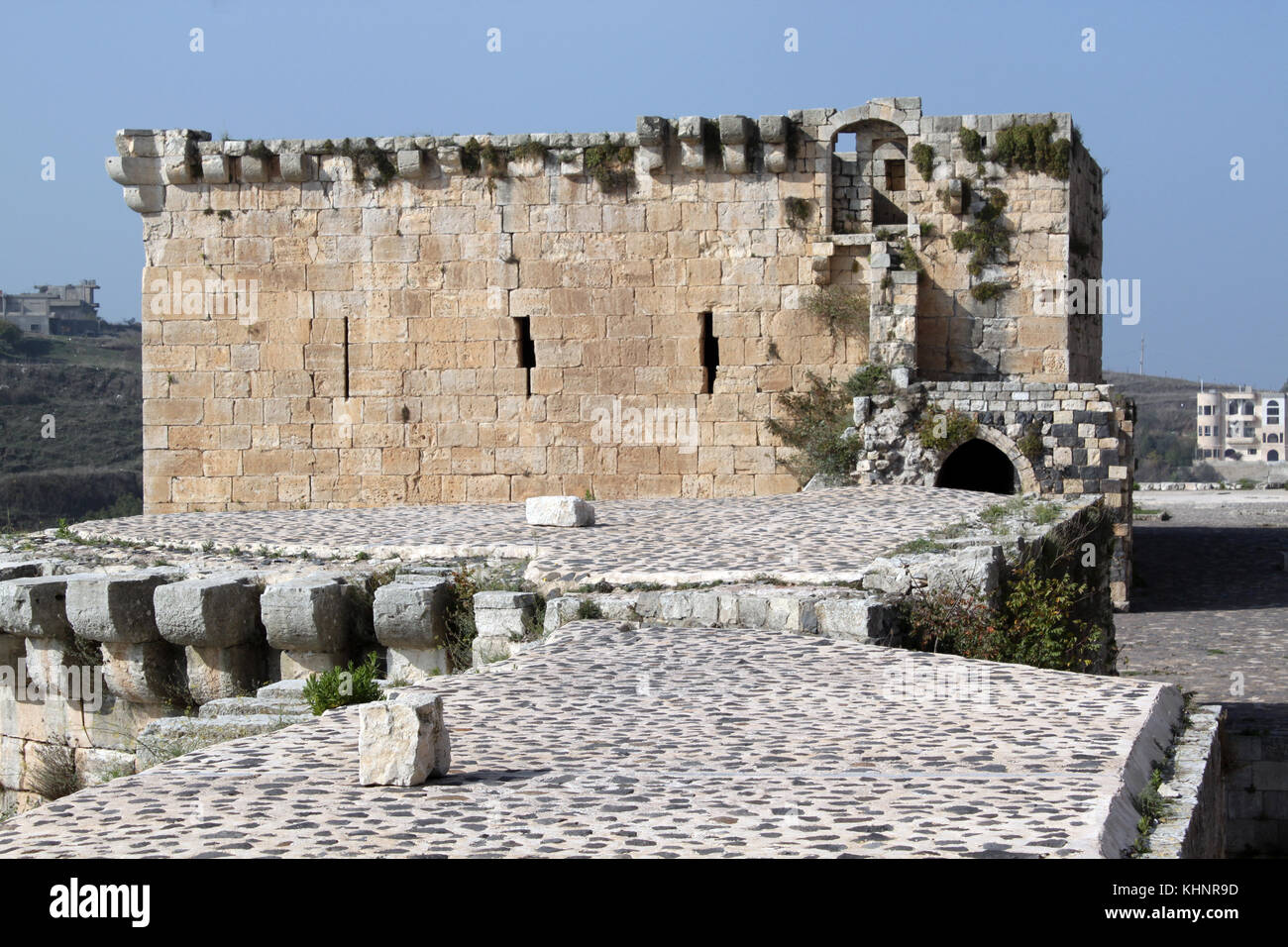 Ruins of big castle Krak de Chevalier in Syria Stock Photo - Alamy