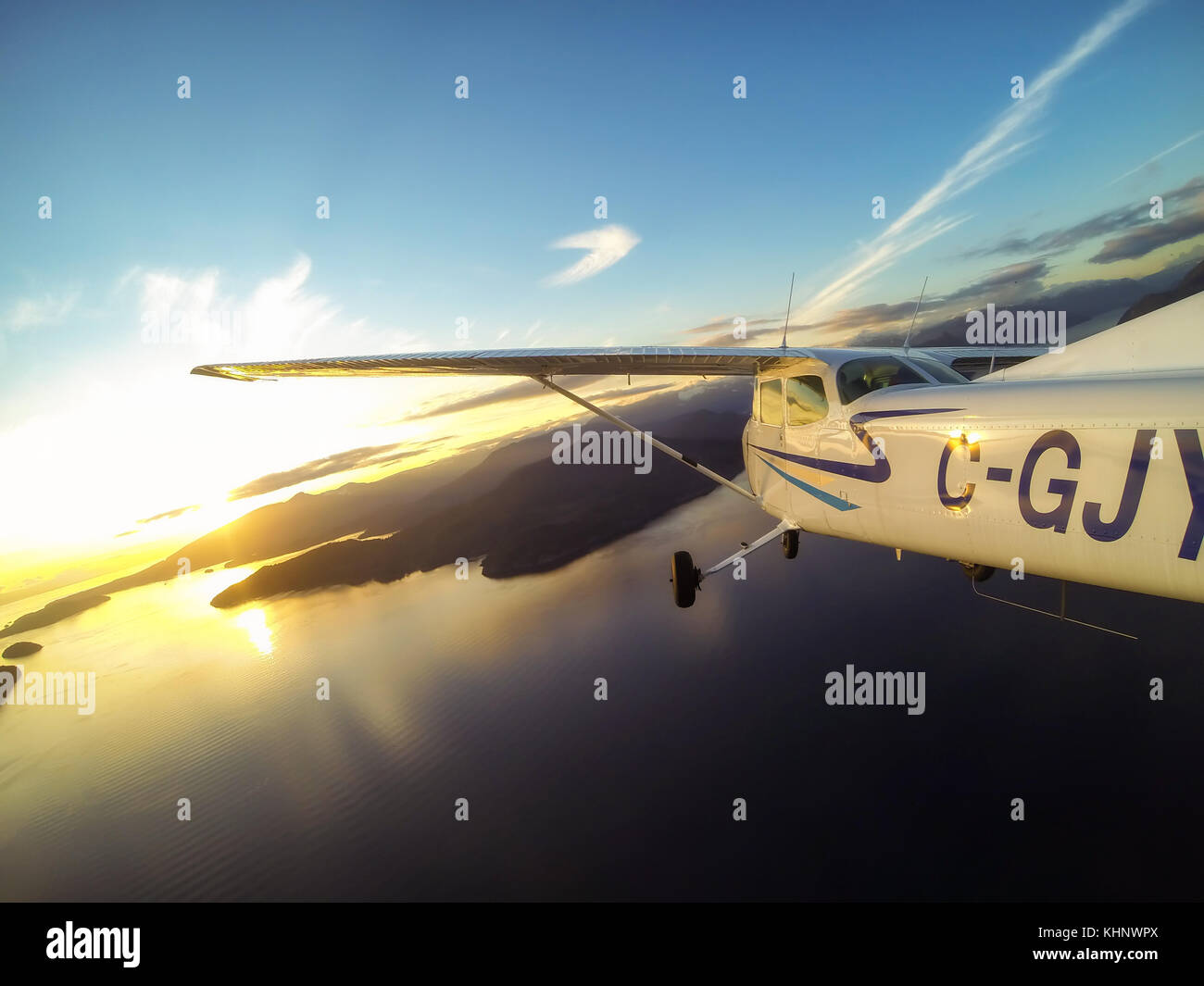 Airplane perspective hi-res stock photography and images - Alamy