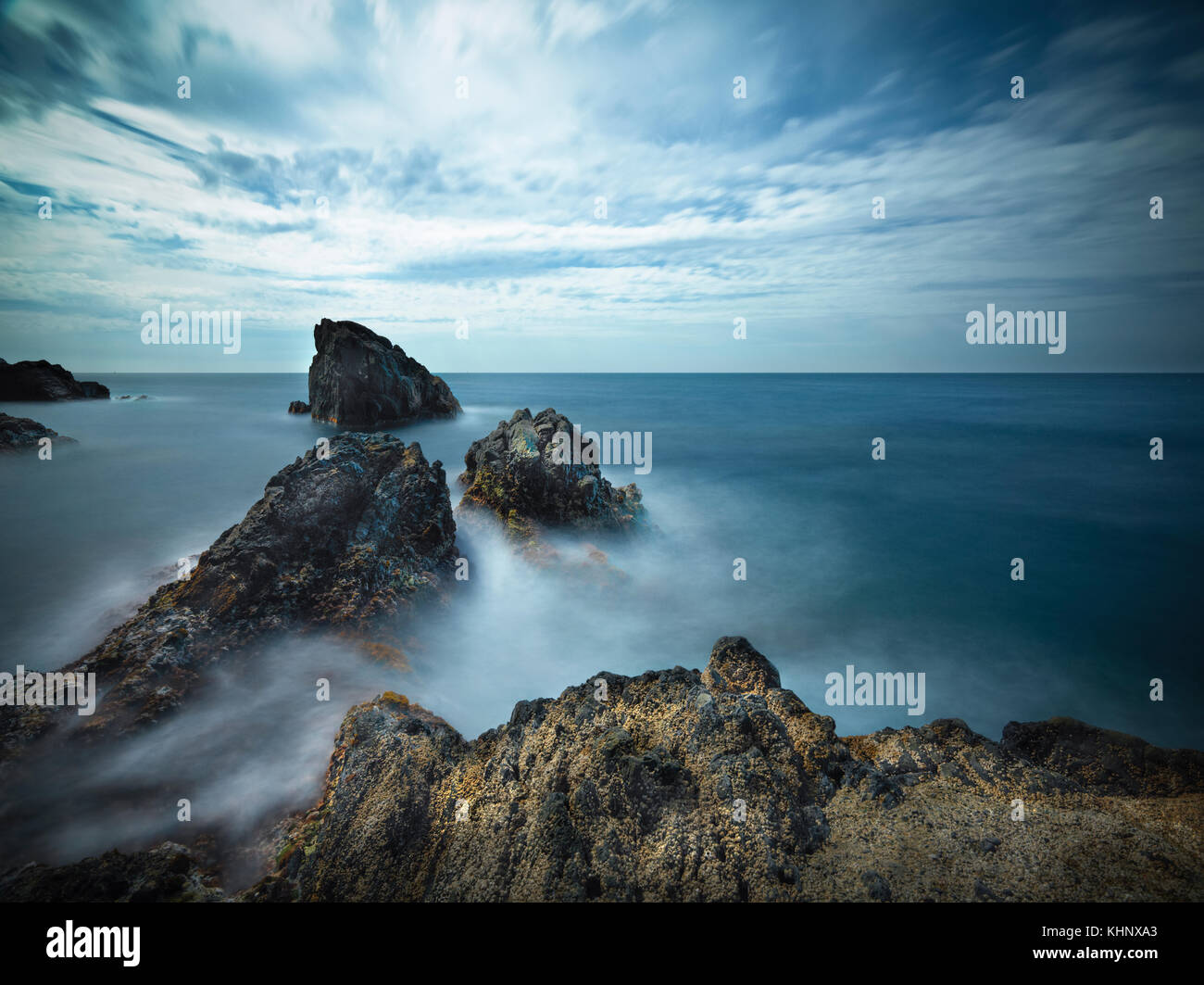 Mediterranean Sea, Cinque Terre, cliffs, mountains, Tuscan coast ...
