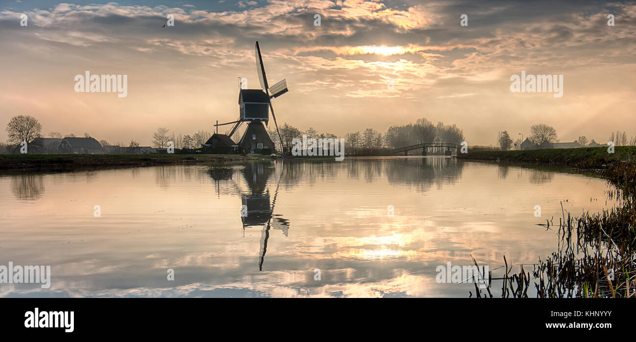 Traditional windmill, Alblasserwaard polder, Netherlands Stock Photo ...