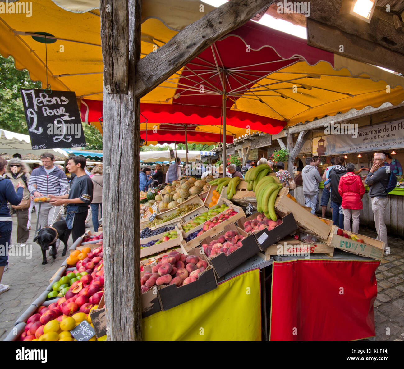 Fruit stall hi-res stock photography and images - Alamy