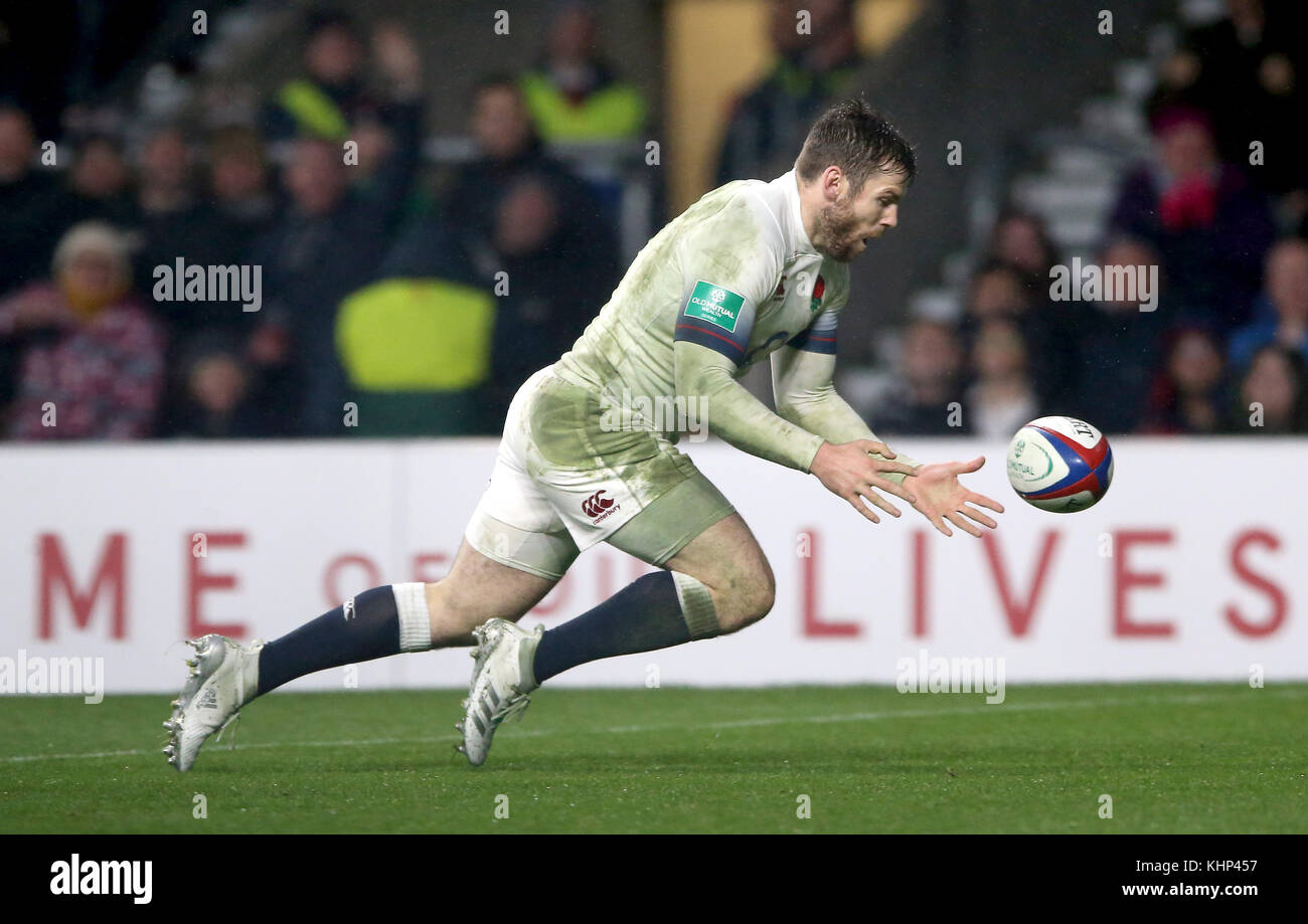England's Elliot Daly scores his team's opening try during the Autumn ...